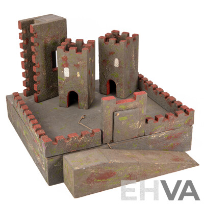 Bespoke Painted Timber Castle Model - Lot 1638396 | EHVA