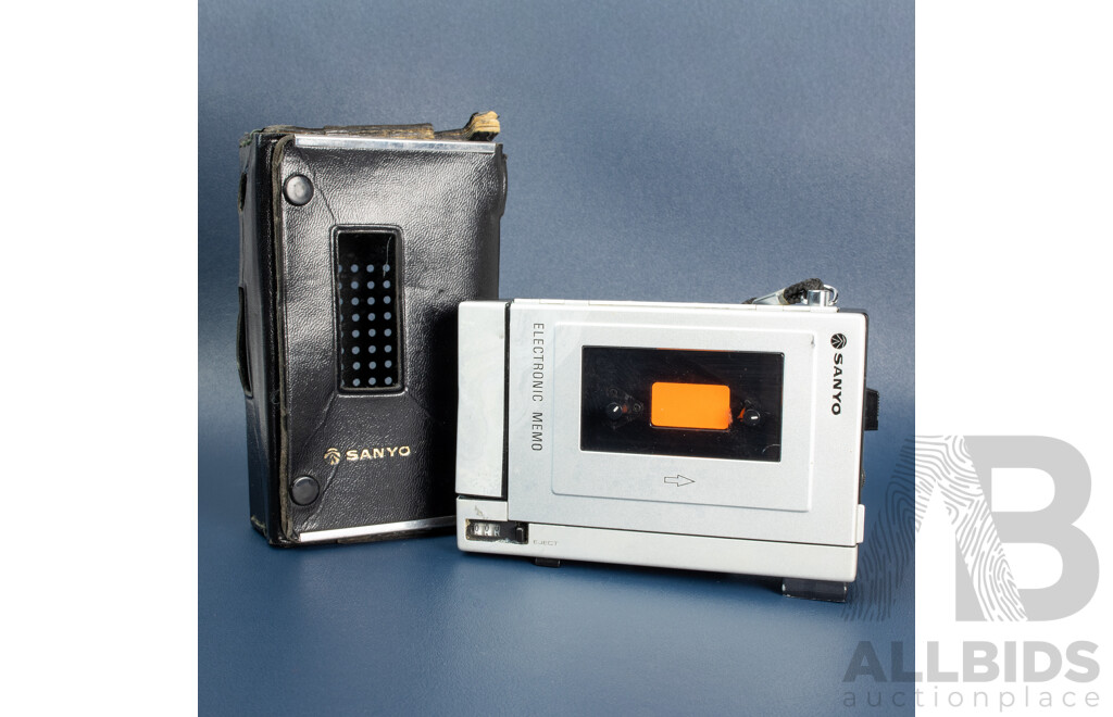 Sanyo TRC 2000 Portable Cassette - Lot 1638393 | ALLBIDS