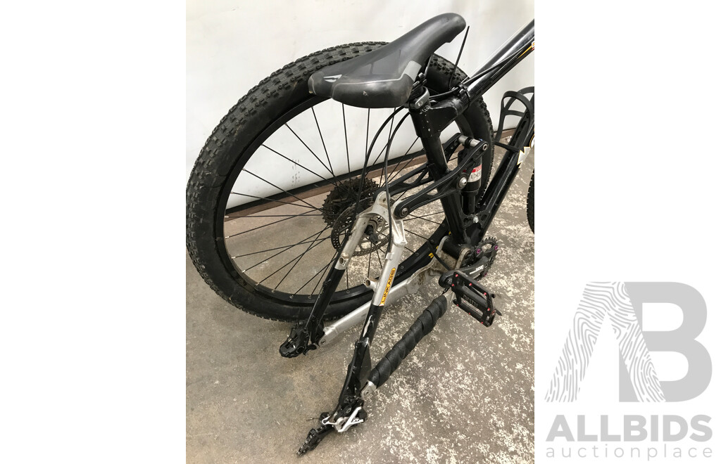 Da Bomb Cherry Bomb Hybrid Bike - Lot 1636962 | ALLBIDS