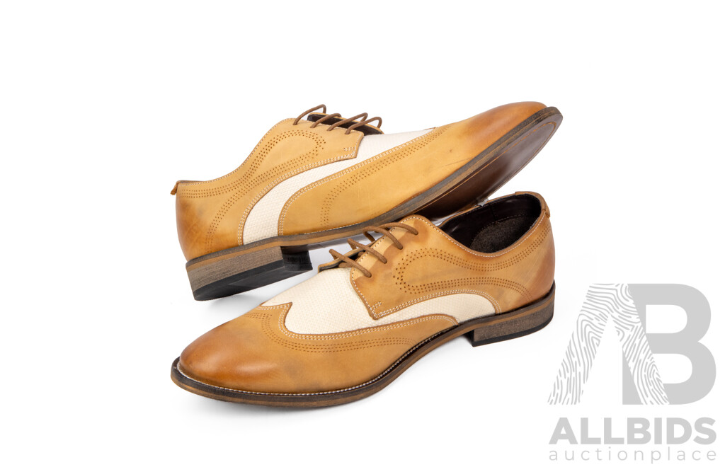 Pair of Stacy Adams Men's Spectator - Lot 1658588 | ALLBIDS